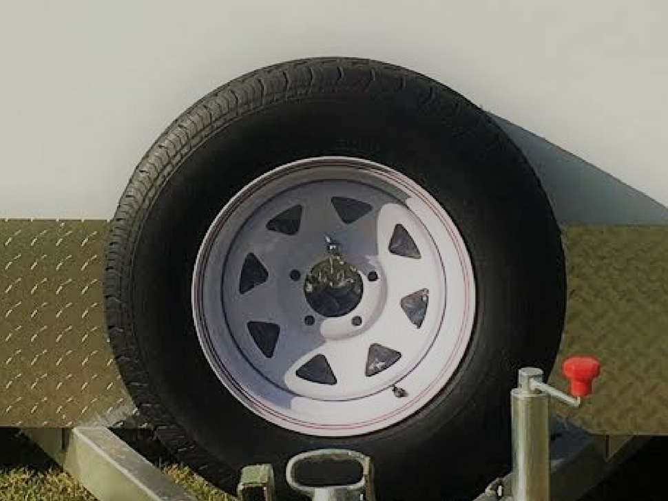 Forte Trailers | Enclosed Trailer Accessories | Windows, Vents & More
